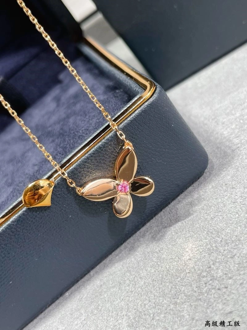 Original Graff Necklaces