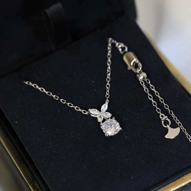 Official Graff Necklaces
