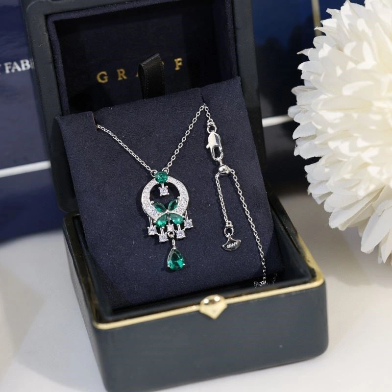 Cut-rate Graff Necklaces