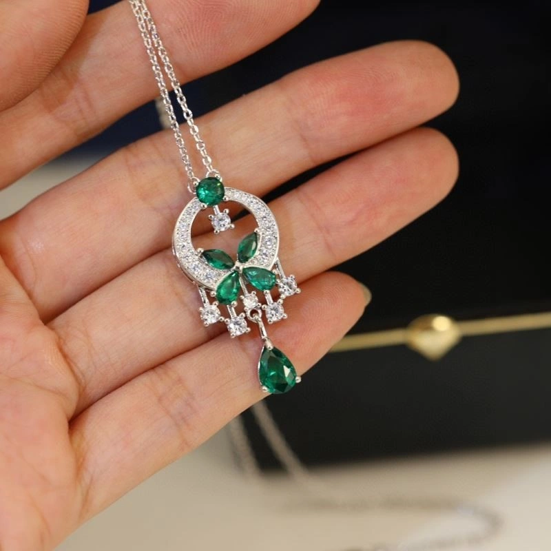 Cut-rate Graff Necklaces