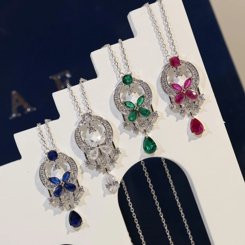 Cut-rate Graff Necklaces