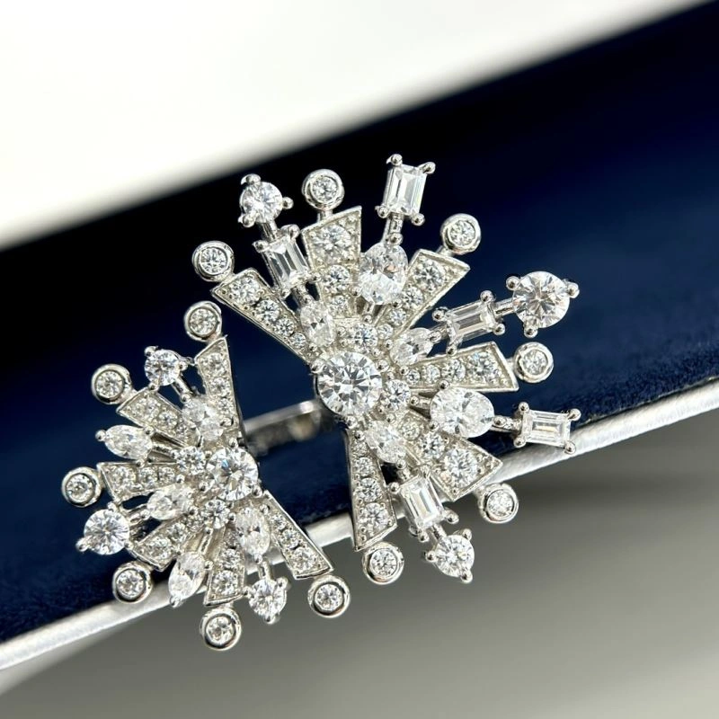 Brand-authenticated Graff Rings