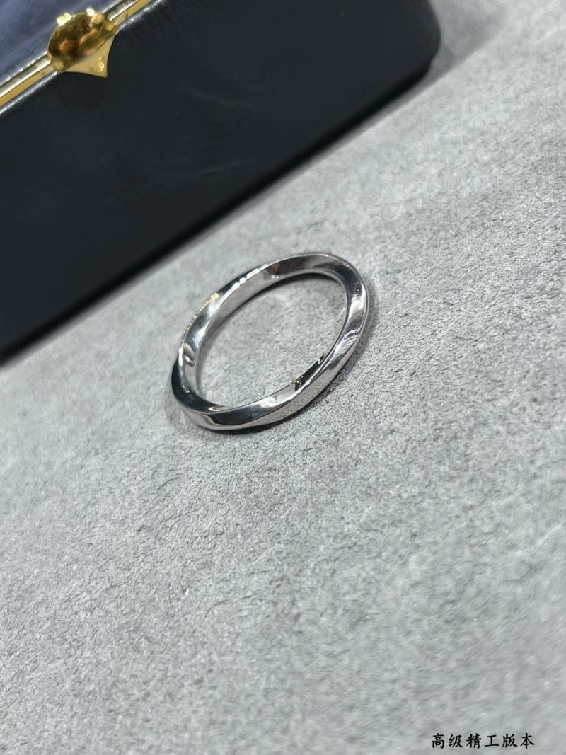 Top mirror Graff Rings