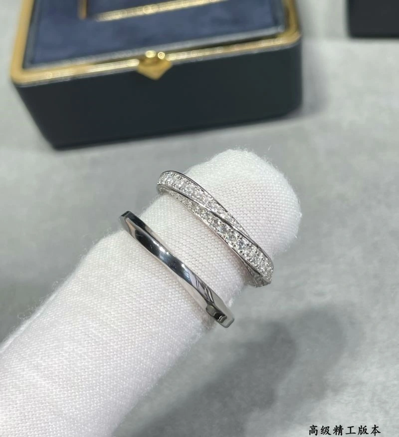 Top mirror Graff Rings