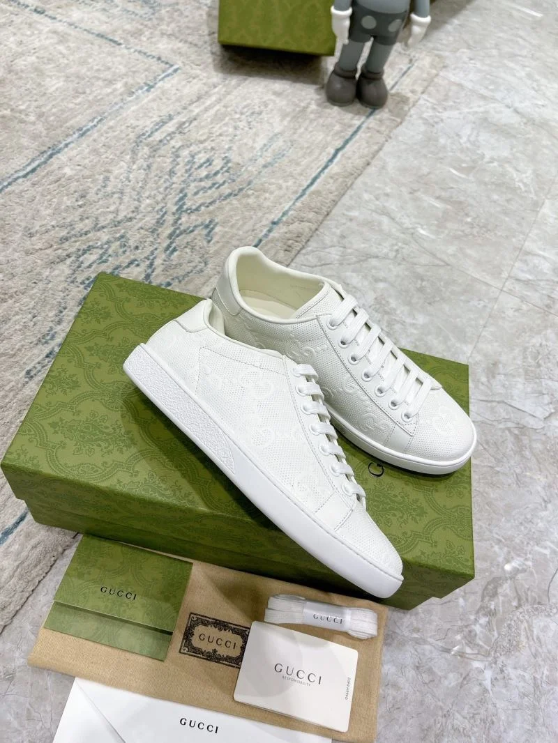 Bargain Gucci ACE Shoes