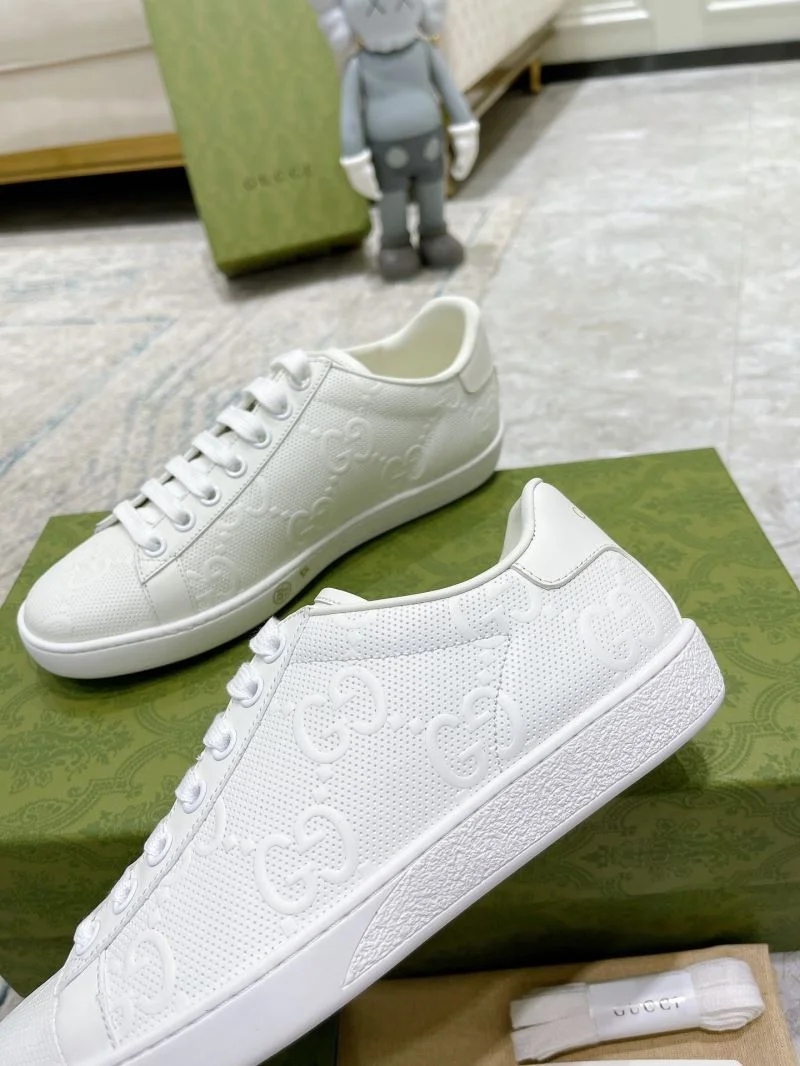 Bargain Gucci ACE Shoes