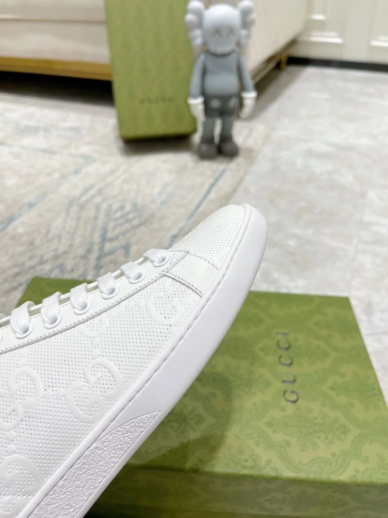 Bargain Gucci ACE Shoes