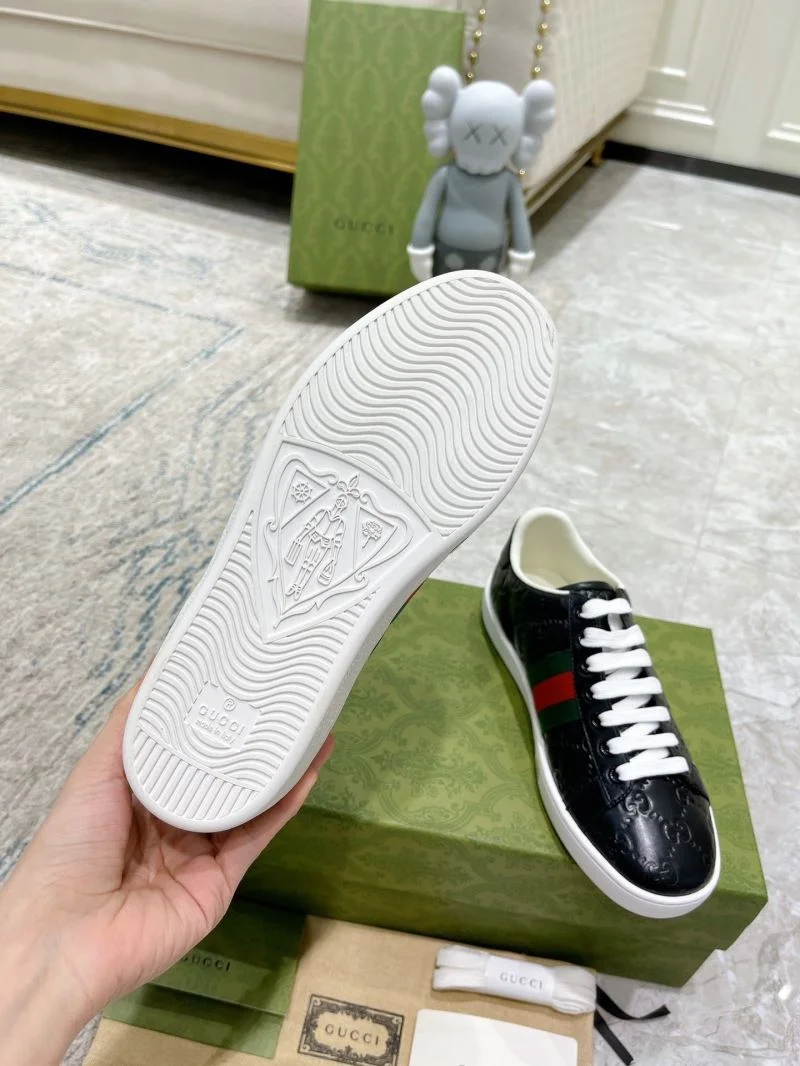 Bargain Gucci ACE Shoes