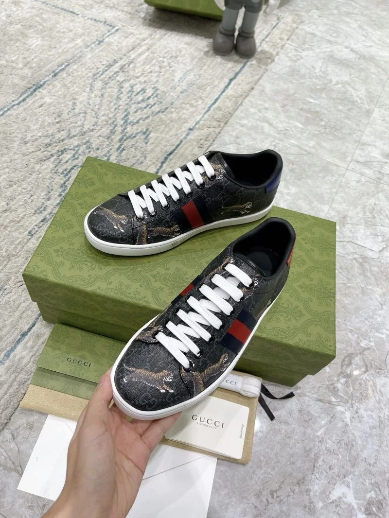 Accurate model Gucci ACE Shoes