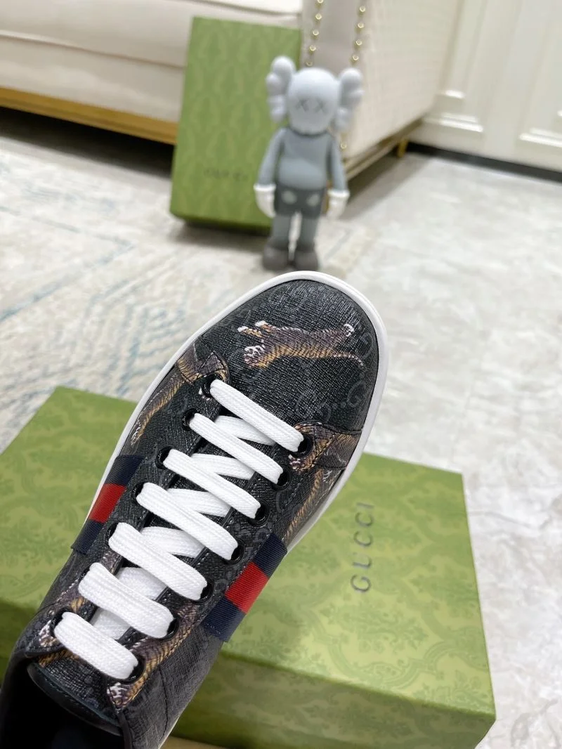 Accurate model Gucci ACE Shoes