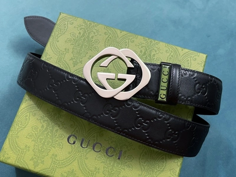 Low-cost Gucci Belts