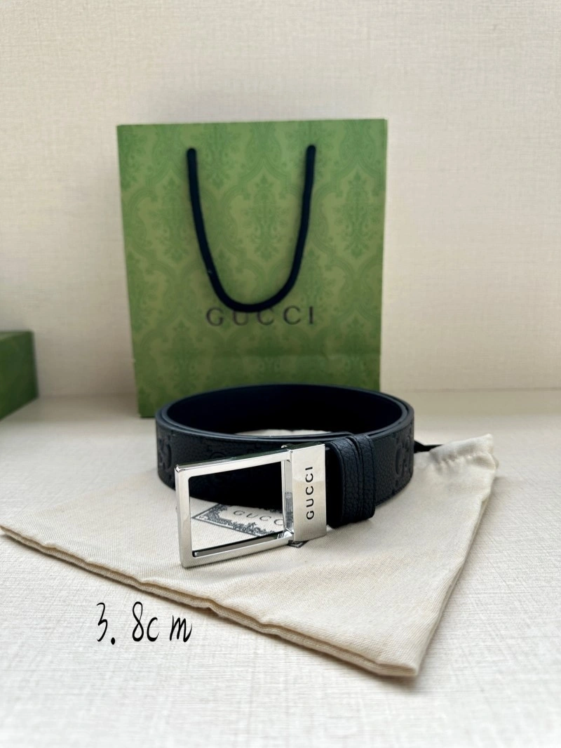 Accurate model Gucci Belts