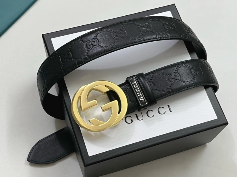Accurate model Gucci Belts