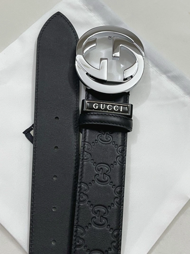 Accurate model Gucci Belts