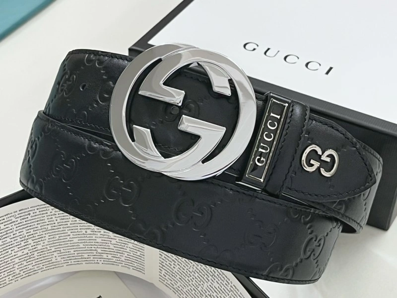 Accurate model Gucci Belts