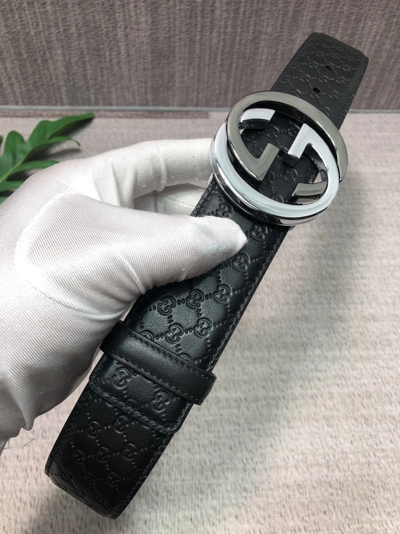 Accurate model Gucci Belts