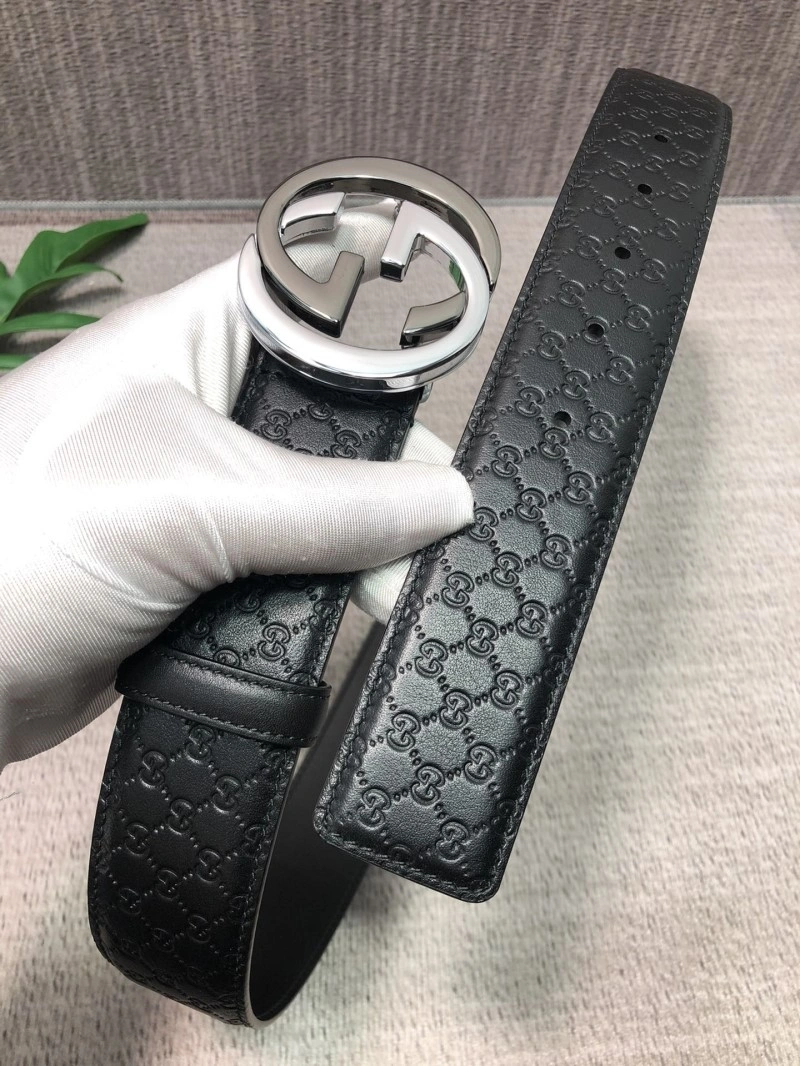 Accurate model Gucci Belts