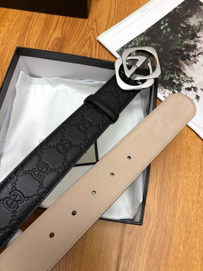 Accurate model Gucci Belts