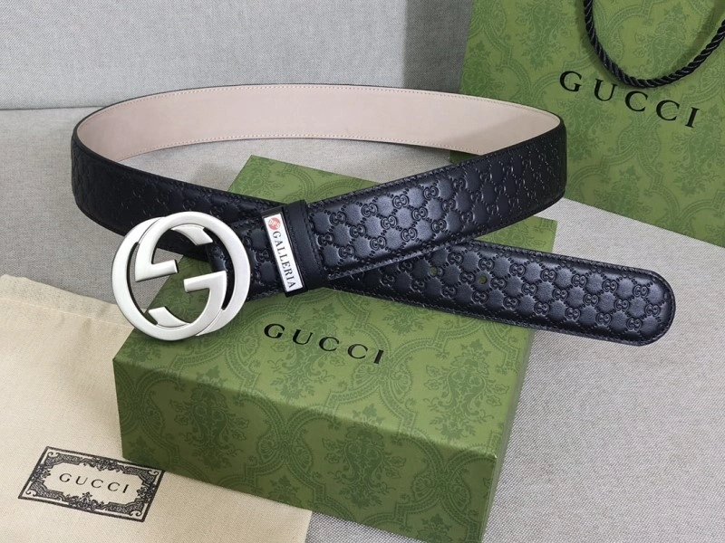 Accurate model Gucci Belts
