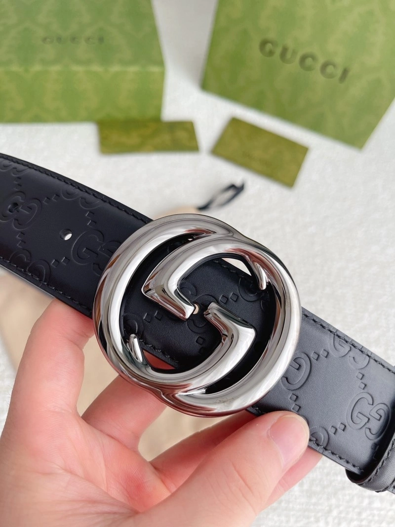 Accurate model Gucci Belts