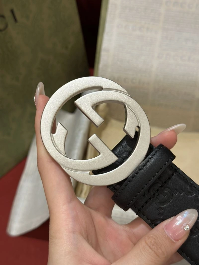 Accurate model Gucci Belts