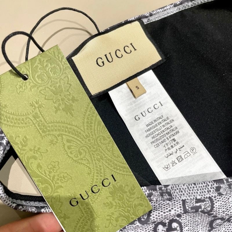 Top mirror Gucci Bikins