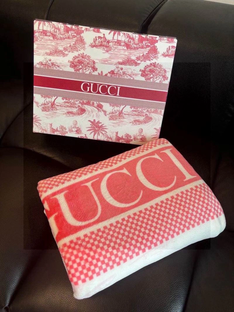 Brand-authenticated Gucci Blanket
