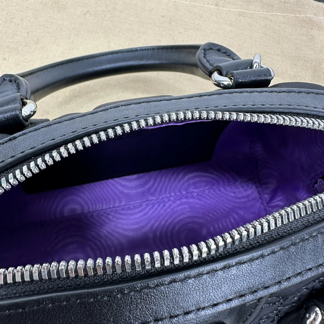Value-priced Gucci Boston Bags