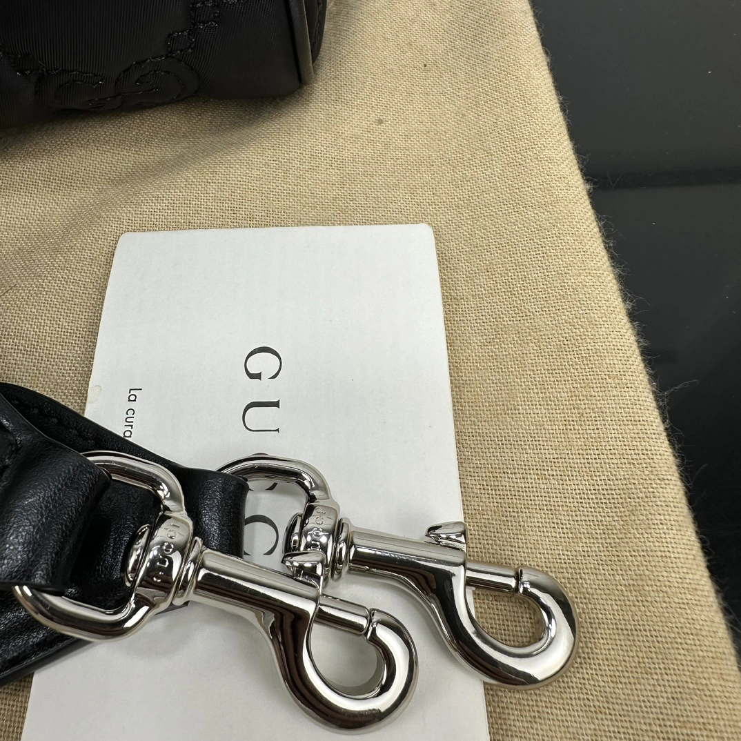 Value-priced Gucci Boston Bags