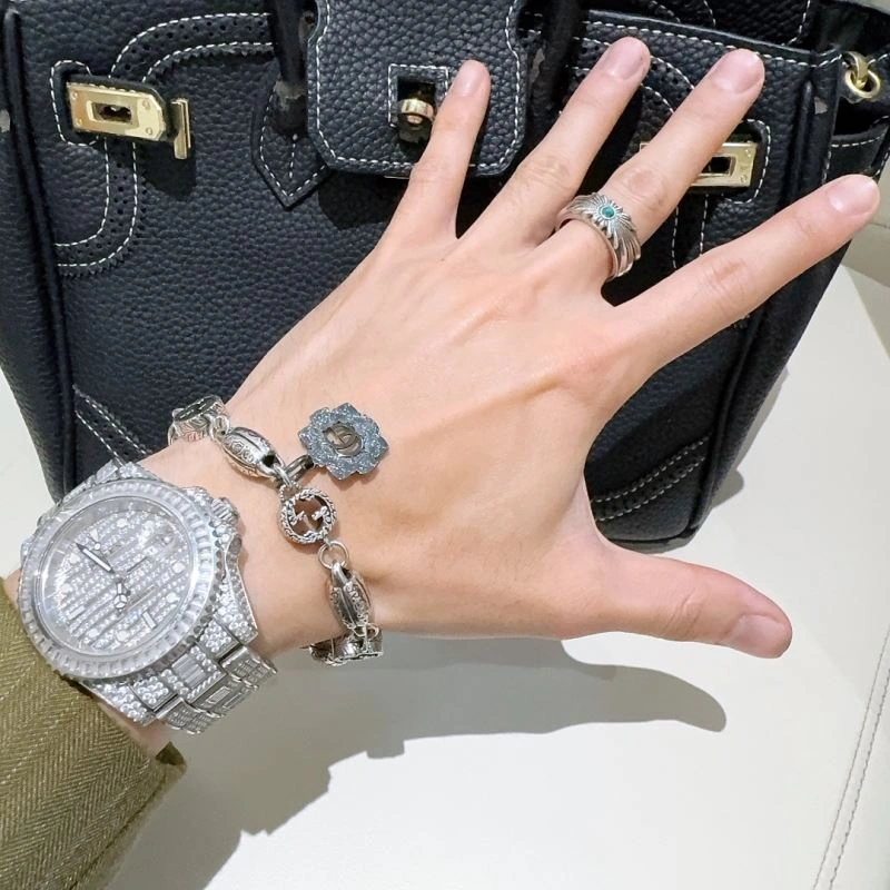 Brand-authenticated Gucci Bracelets