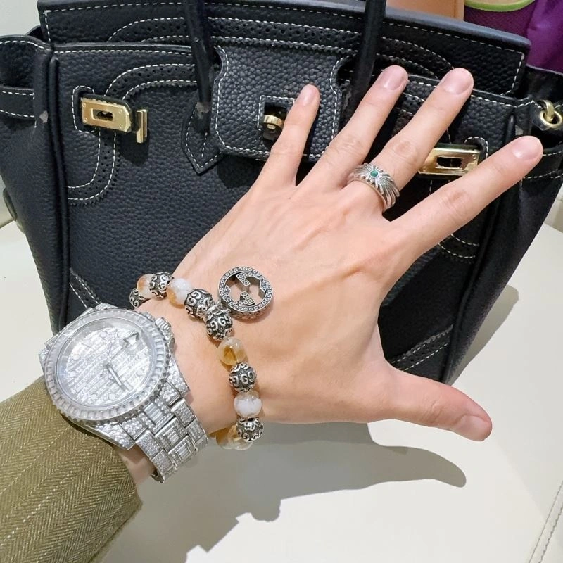 Low-cost Gucci Bracelets