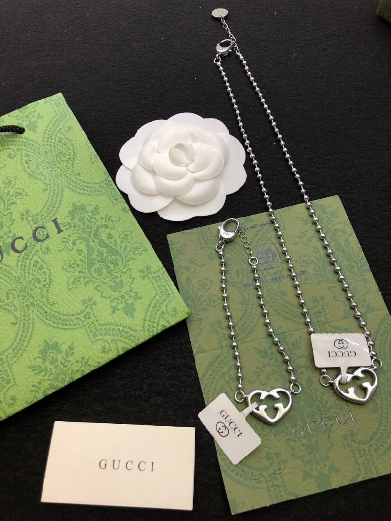 Low-cost Gucci Bracelets