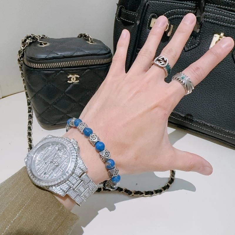 Indistinguishable Gucci Bracelets