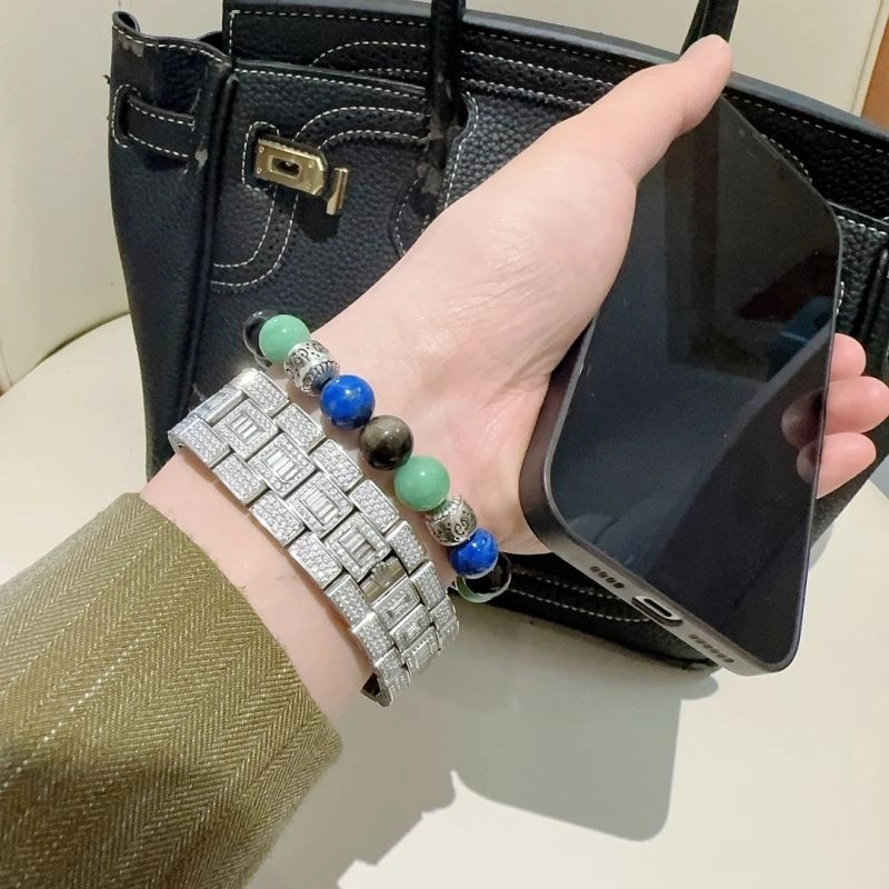 Indistinguishable Gucci Bracelets