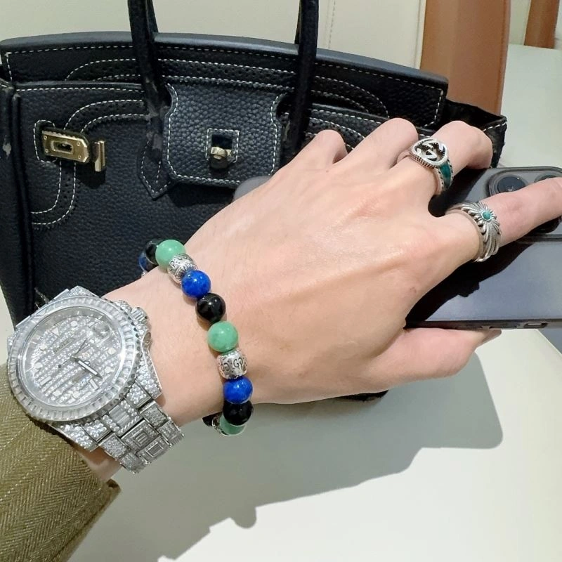 Indistinguishable Gucci Bracelets