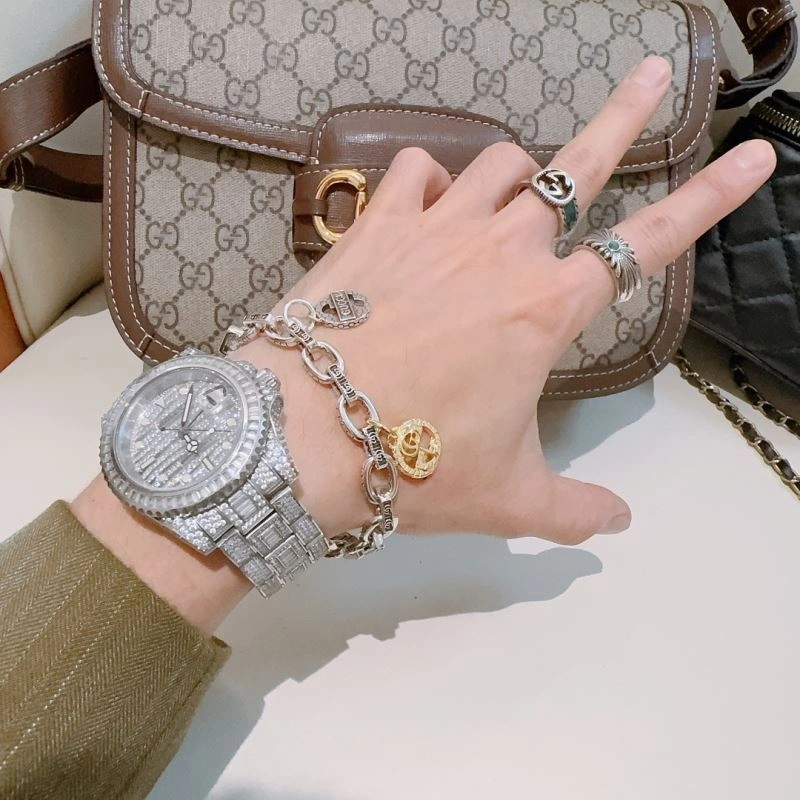 Indistinguishable Gucci Bracelets