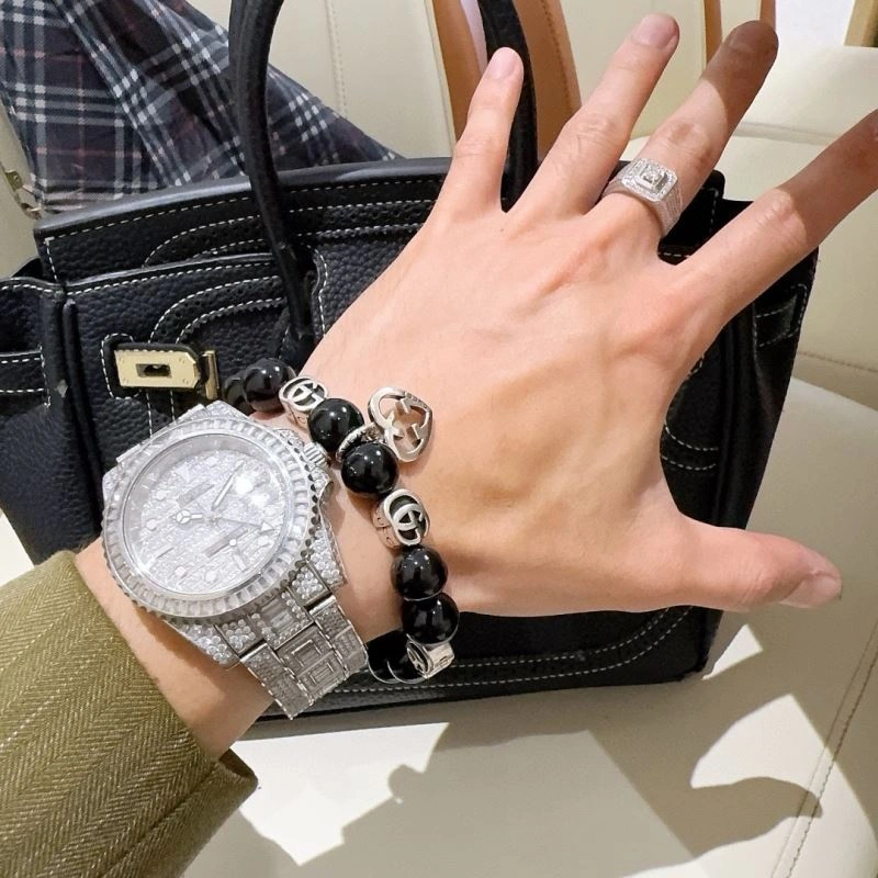 Indistinguishable Gucci Bracelets