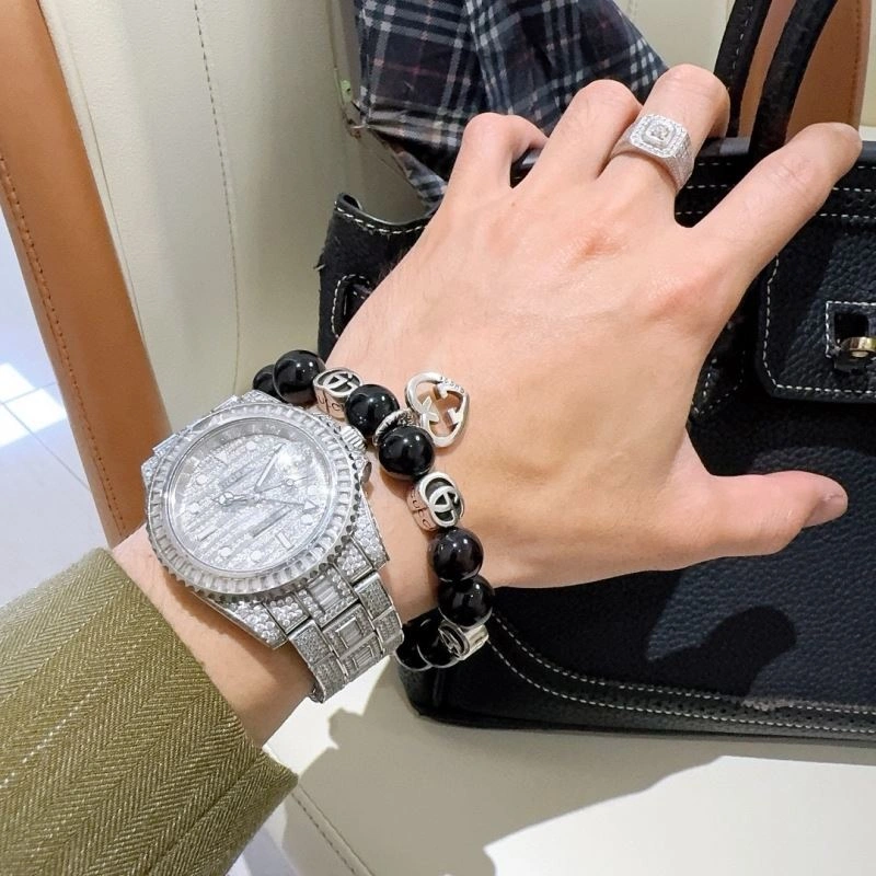 Indistinguishable Gucci Bracelets