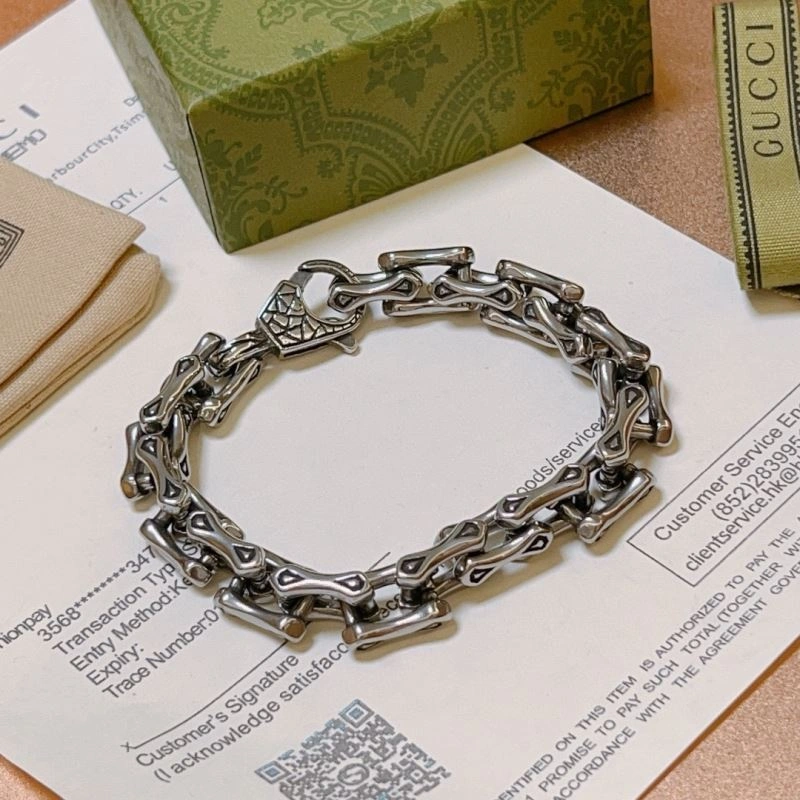 Indistinguishable Gucci Bracelets