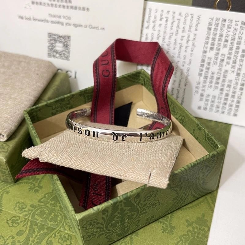 Indistinguishable Gucci Bracelets