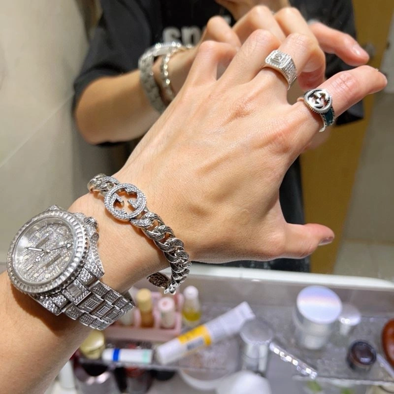Brand-authenticated Gucci Bracelets