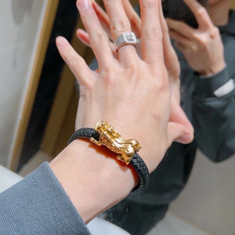 Inexpensive Gucci Bracelets