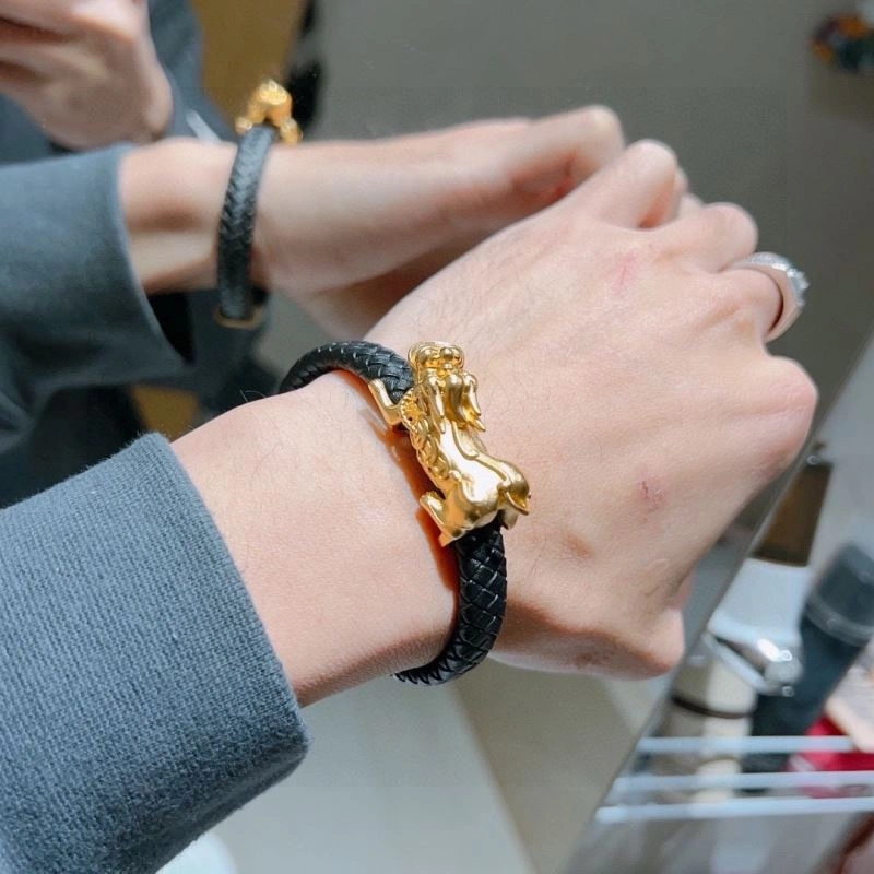 Inexpensive Gucci Bracelets