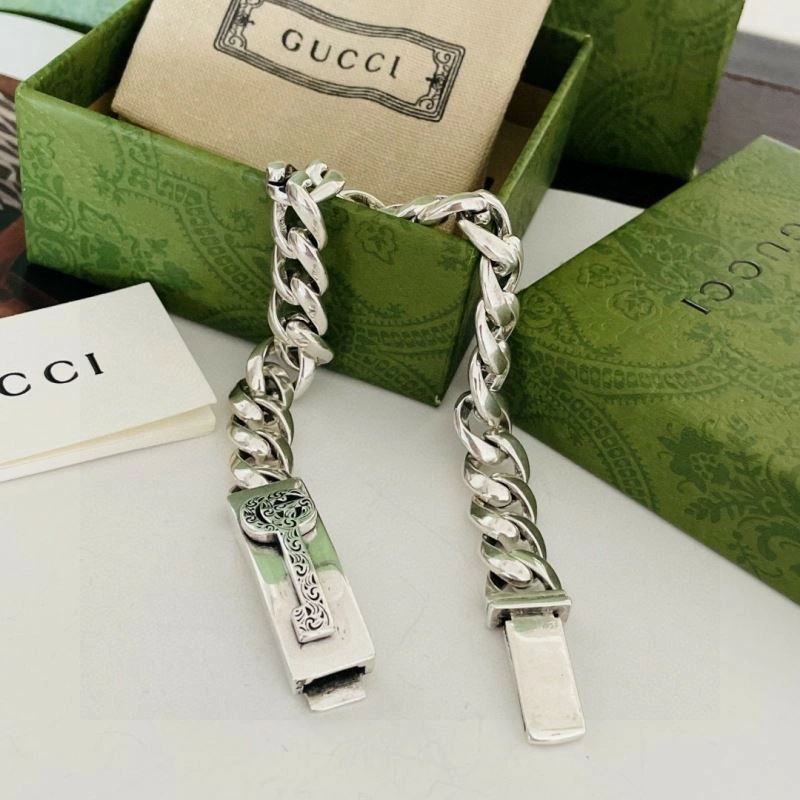 Indistinguishable Gucci Bracelets