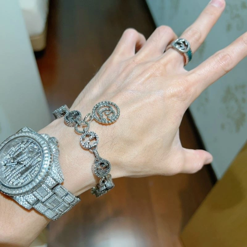 Value-priced Gucci Bracelets