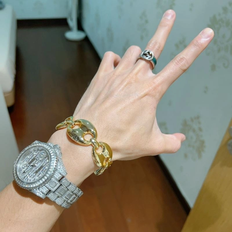 Value-priced Gucci Bracelets