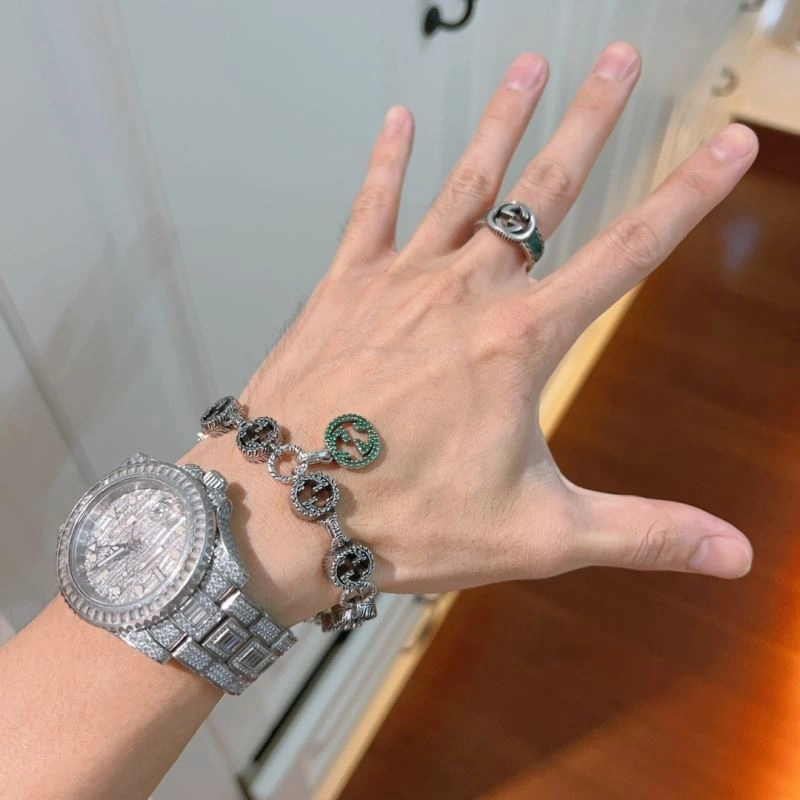 Indistinguishable Gucci Bracelets