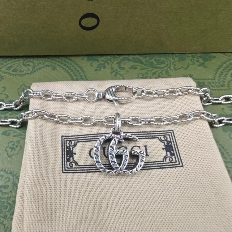Value-priced Gucci Bracelets