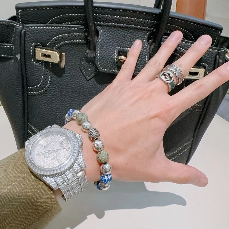 Indistinguishable Gucci Bracelets