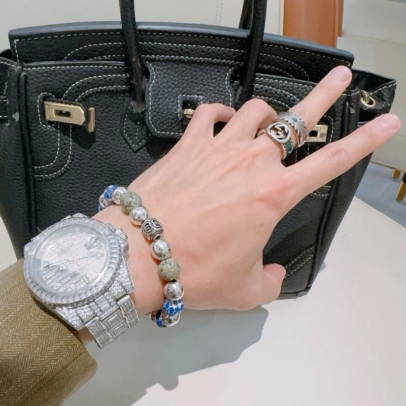 Indistinguishable Gucci Bracelets